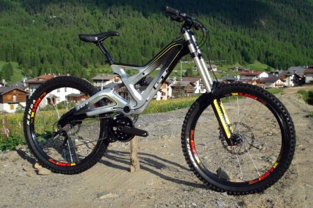 GT DH 2009 - Général (VTT) - Belgium Mountain Bikers